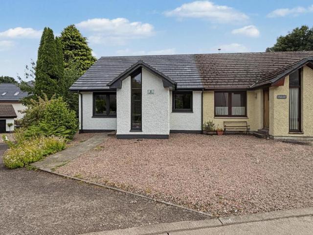 2 bedroom terraced bungalow for sale