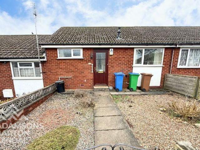 2 bedroom terraced bungalow for sale