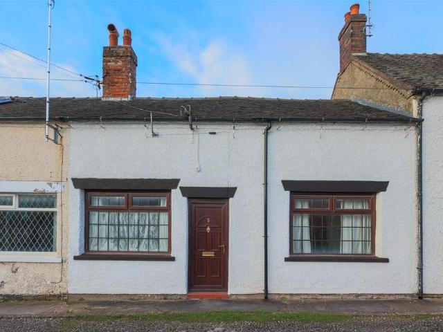 2 bedroom terraced bungalow for sale
