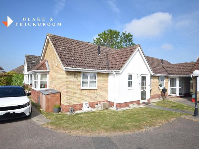 2 bedroom terraced bungalow for sale