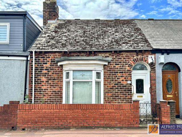 2 bedroom terraced bungalow for sale