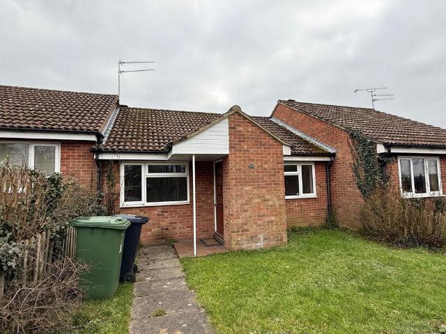 2 bedroom terraced bungalow for sale