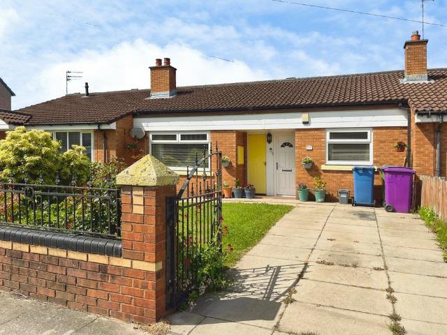 2 bedroom terraced bungalow for sale
