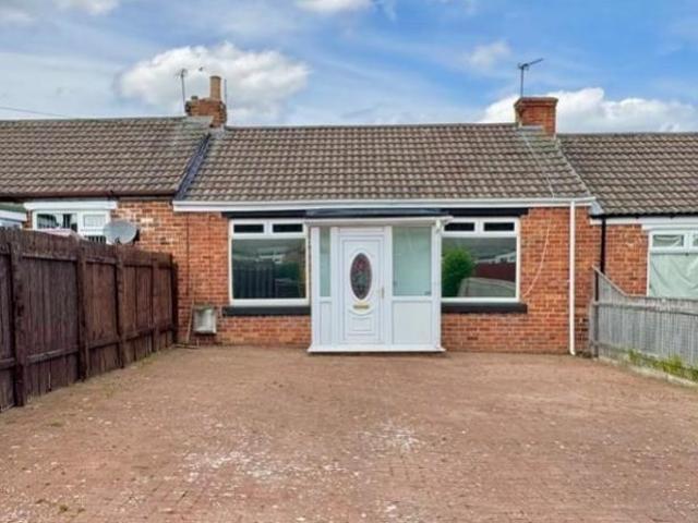 2 bedroom terraced bungalow for sale