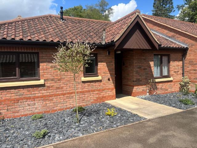 2 bedroom terraced bungalow for sale
