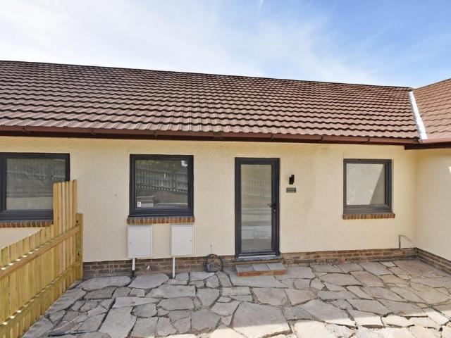 2 bedroom terraced bungalow for sale