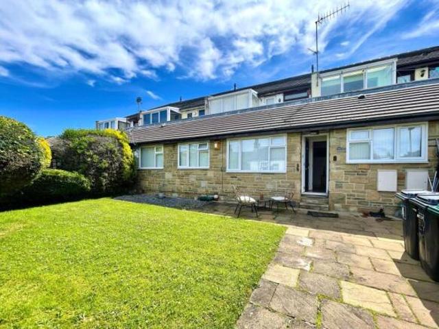 2 bedroom terraced bungalow for sale in Avison Road, Cowlersley, HD4