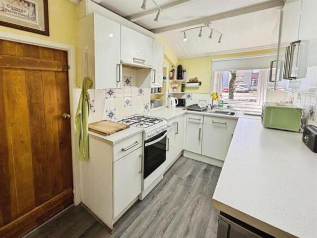 2 bedroom terraced bungalow for sale in Beacon Road, Bradford, BD6 3DP, BD6
