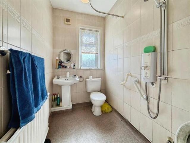 2 bedroom terraced bungalow for sale in Hawes Drive, Bradford, BD5 9BB, BD5