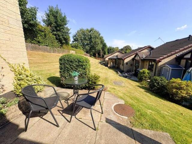 2 bedroom terraced bungalow for sale in Sharples Hall Fold, Bolton, BL1