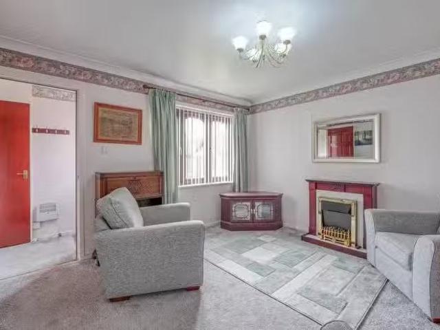 2 Bedroom Terraced Bungalow For Sale In Stonehouse Close, Head.