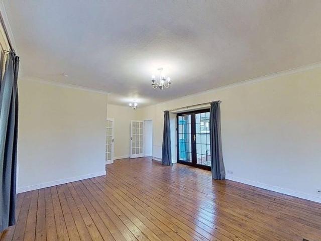 2 bedroom terraced bungalow to rent