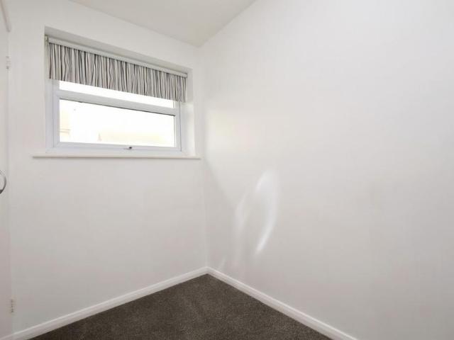 2 bedroom terraced bungalow to rent