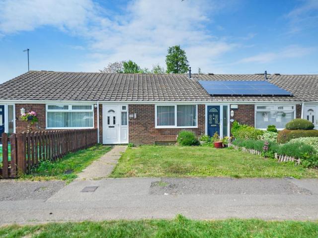 2 bedroom terraced bungalow to rent