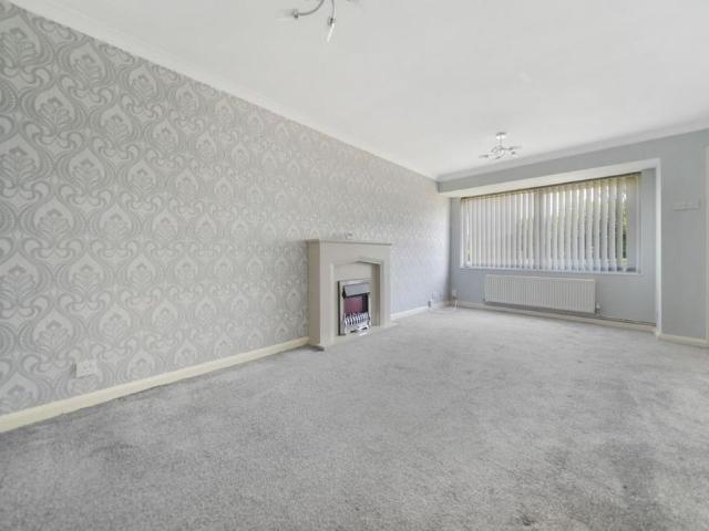 2 bedroom terraced bungalow to rent