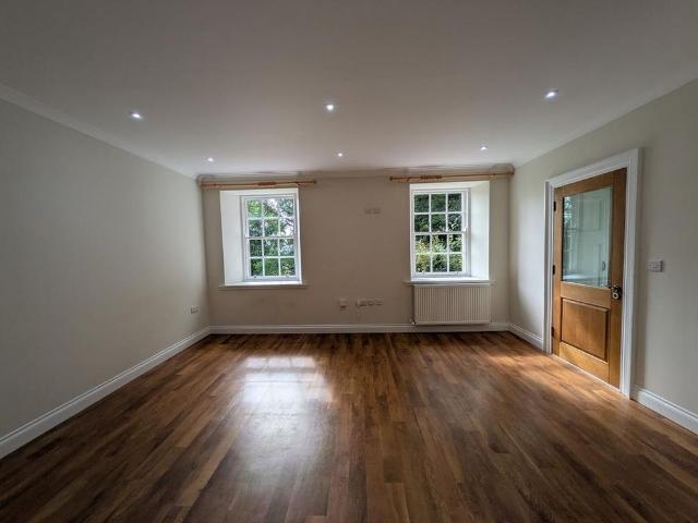 2 bedroom terraced bungalow to rent