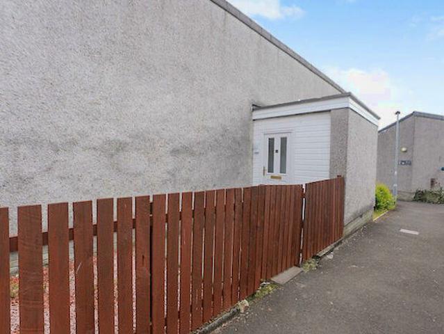2 Bedroom Terraced Bungalow To Rent In Etive Crescent, Condorrat, Cumbernauld, North Lanarkshire, G67