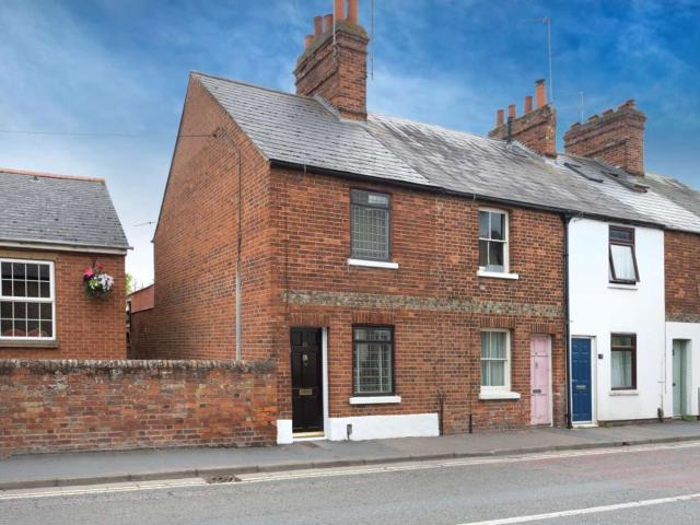 2 bedroom Terraced for rent in Spring Road, Abingdon On Thames, Oxfordshire, OX14 1AH