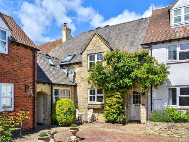 2 Bedroom Terraced House