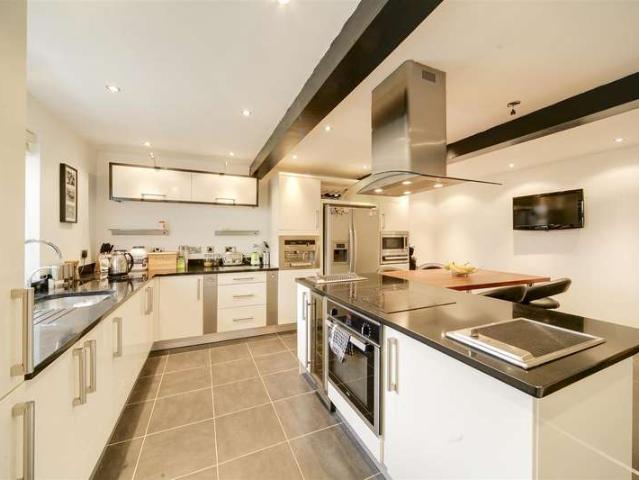 2 Bedroom Terraced House