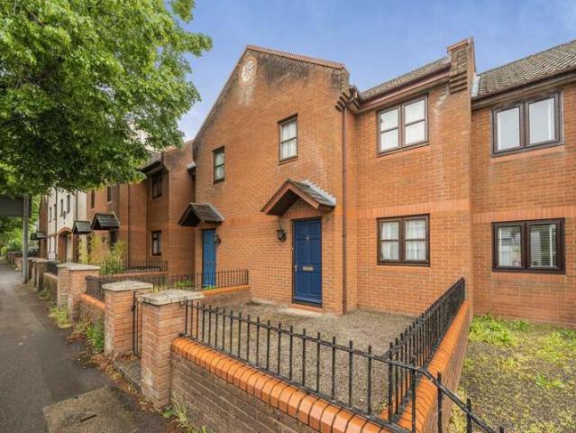 2 Bedroom Terraced House