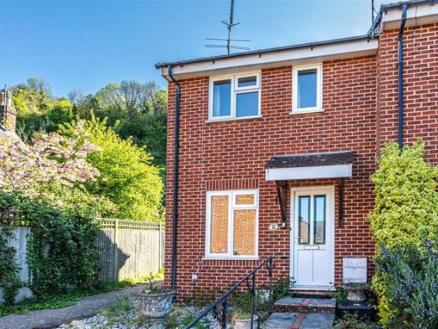 2 Bedroom Terraced House