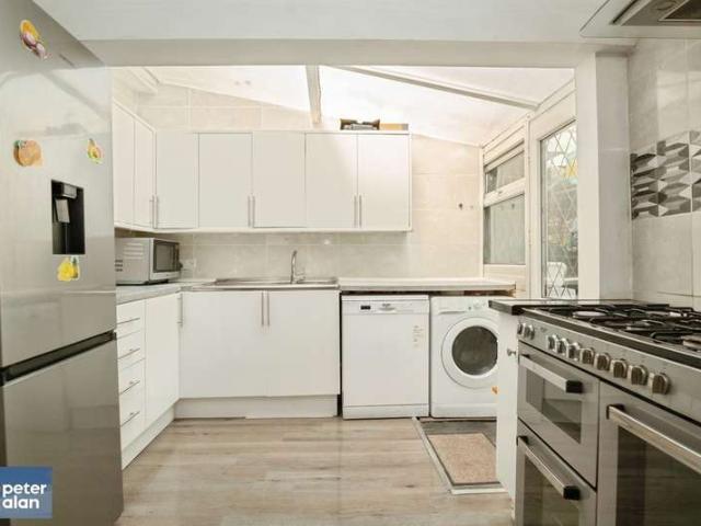 2 Bedroom Terraced House