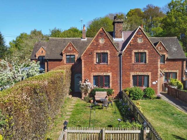 2 Bedroom Terraced House
