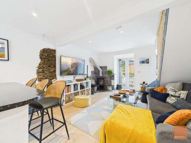 2 Bedroom Terraced House