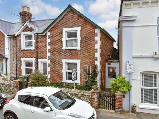 2 Bedroom End Of Terrace House