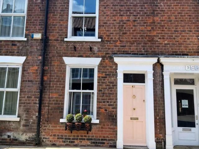 2 Bedroom Terraced House