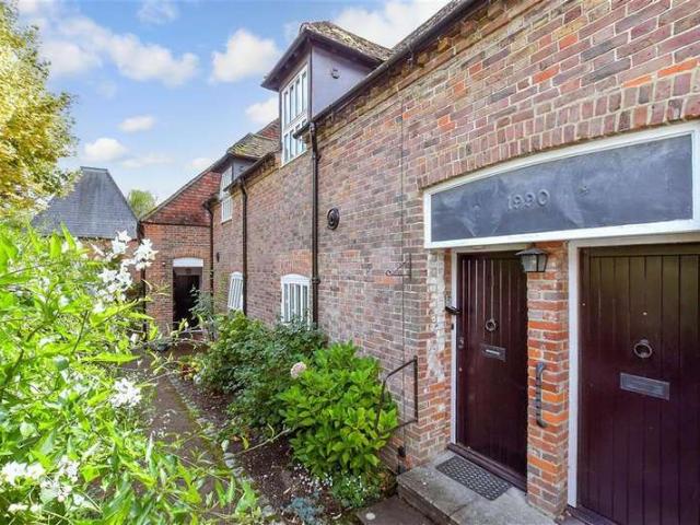 2 Bedroom Terraced House