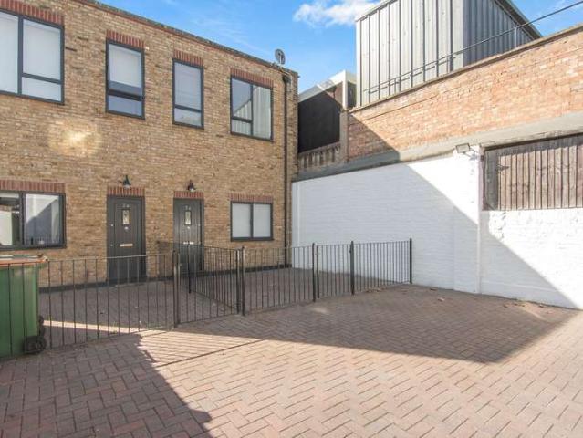 2 Bedroom Terraced House