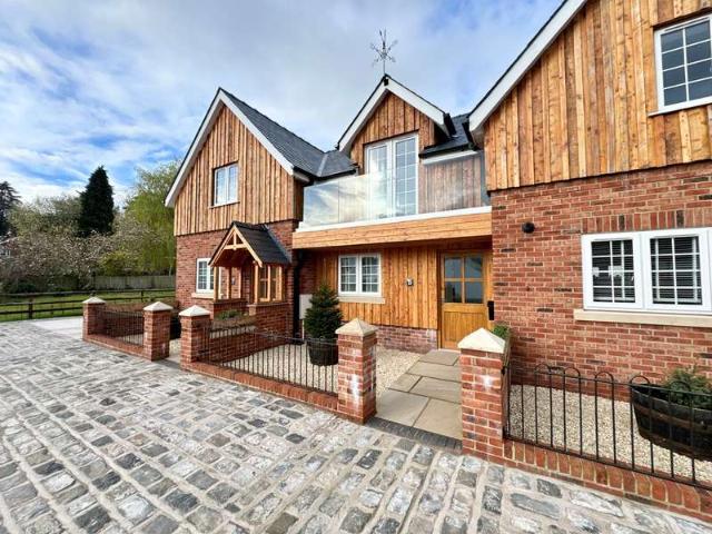 2 Bedroom Terraced House