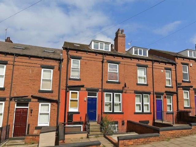 2 Bedroom Terraced House