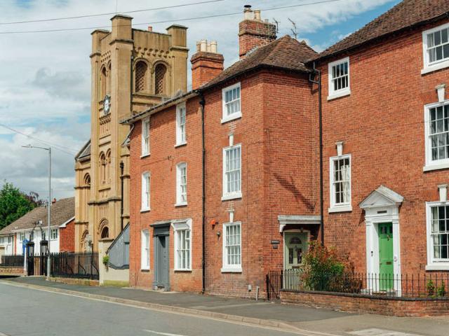 2 Bedroom Terraced House