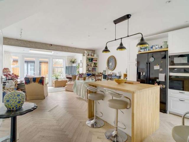2 Bedroom Terraced House