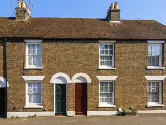 2 Bedroom Terraced House