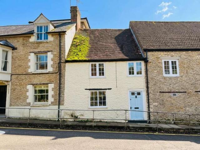 2 Bedroom Terraced House