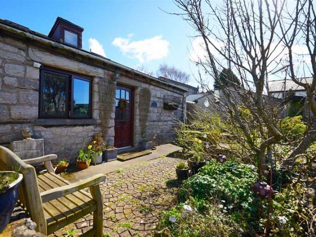 2 Bedroom Terraced House
