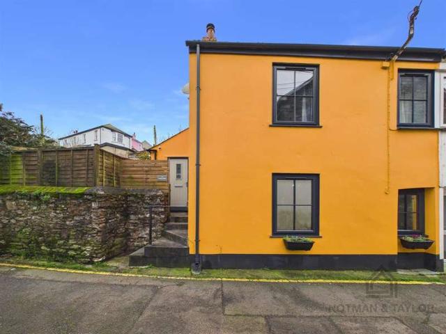2 Bedroom End Of Terrace House