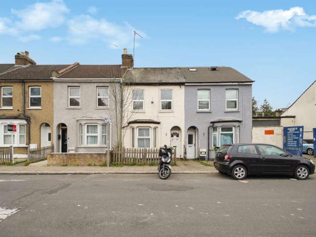 2 Bedroom Terraced House