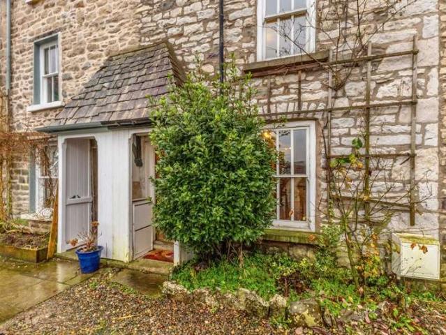 2 Bedroom Terraced House