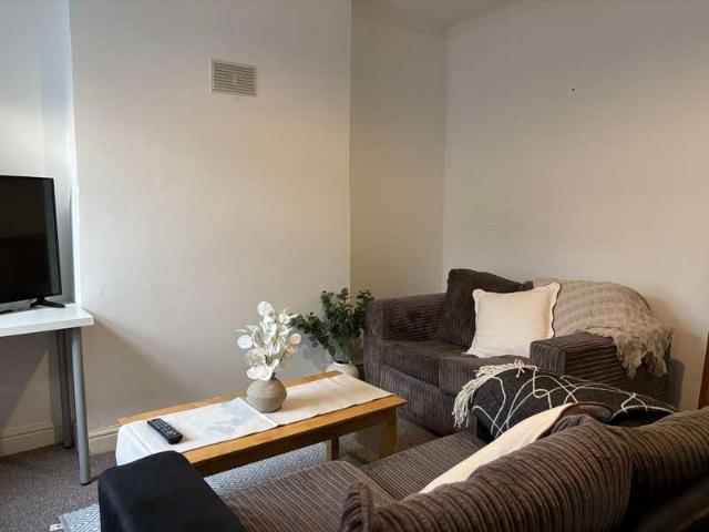 2 Bedroom Terraced House