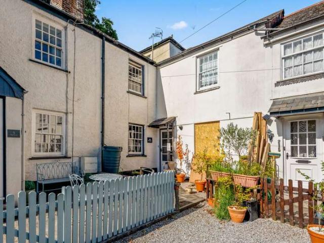 2 Bedroom Terraced House