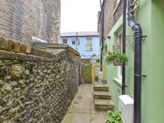 2 Bedroom Terraced House
