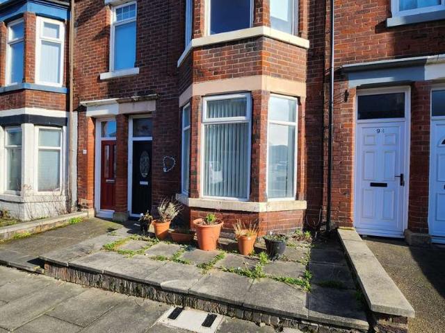 2 Bedroom Flat