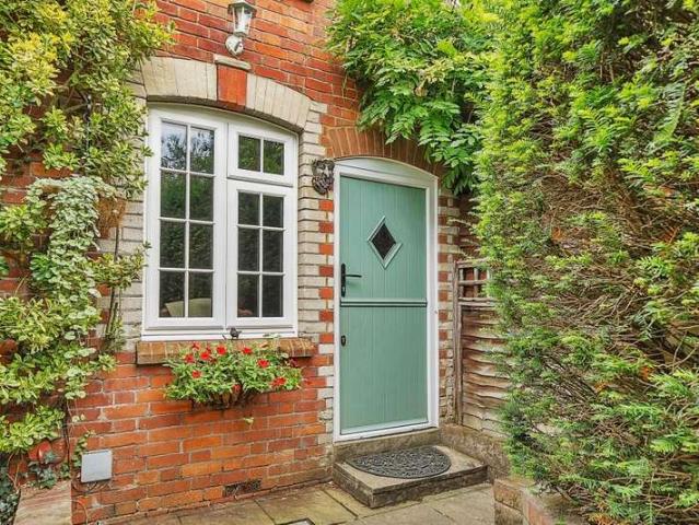 2 Bedroom Terraced House