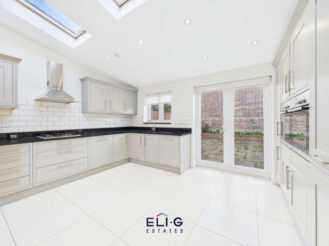 2 Bedroom Terraced House
