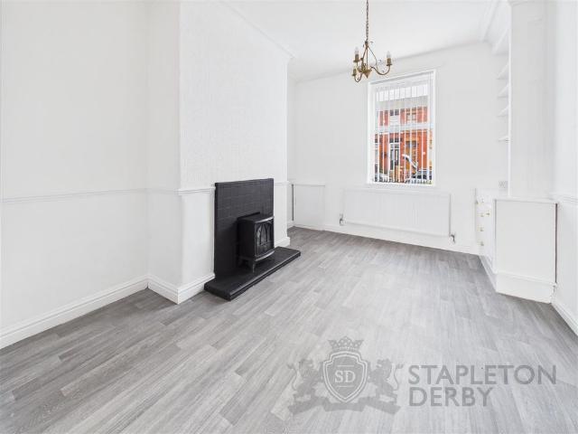 2 Bedroom Terraced House for Rent